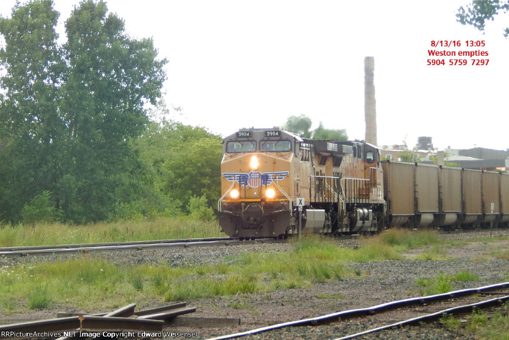 A bit of drizzle isnt going to deter this camera